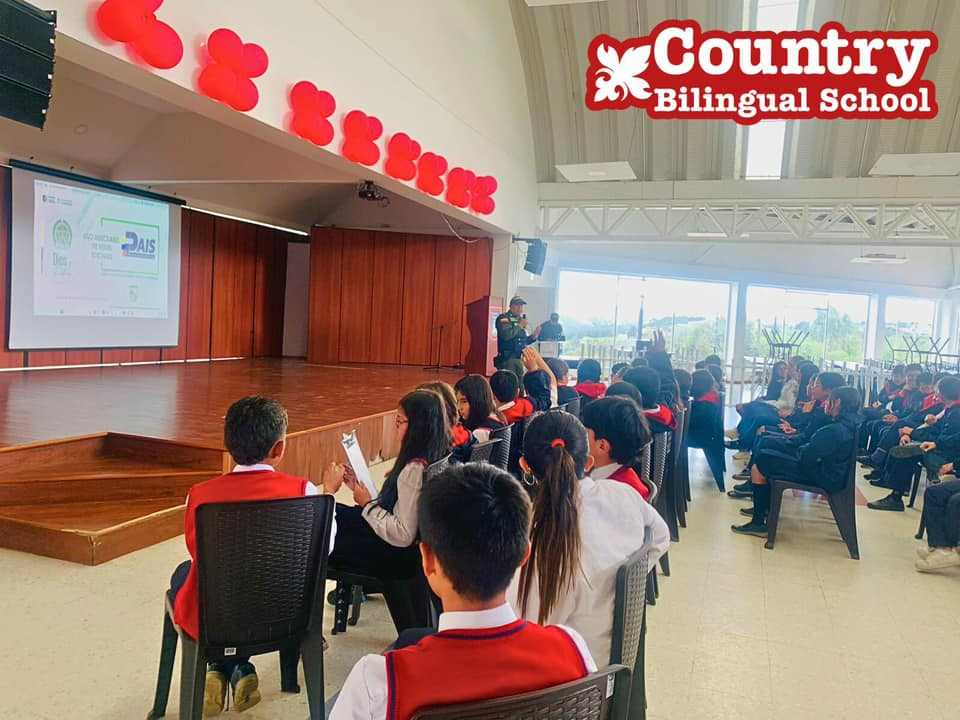 El Country Bilingual School educa en el uso responsable de las redes ...